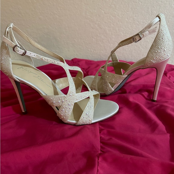 Betsey Johnson | Shoes | Betsy Johnson Pearl And Bling Dress Shoes ...